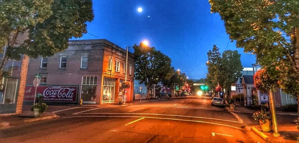 Cottage Grove Holiday Passport | Coast Fork Brewing and Retail Shop